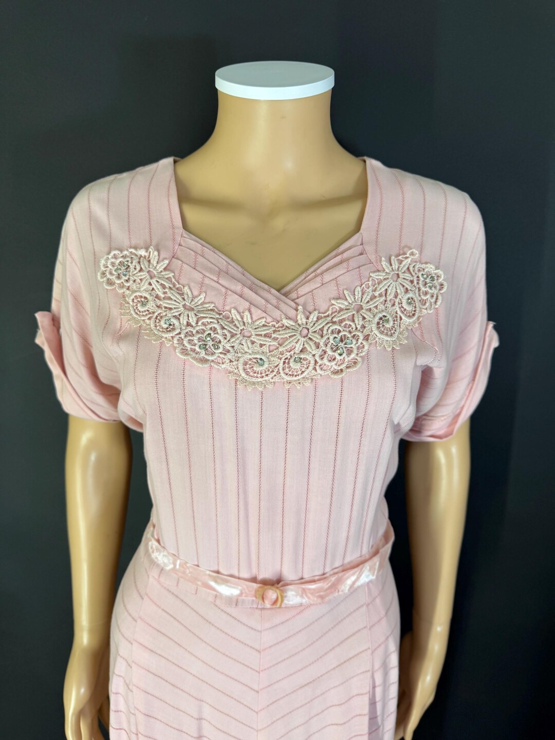 Beautiful 1940s Fabulously Full Figured Cotton Day Dress - Etsy