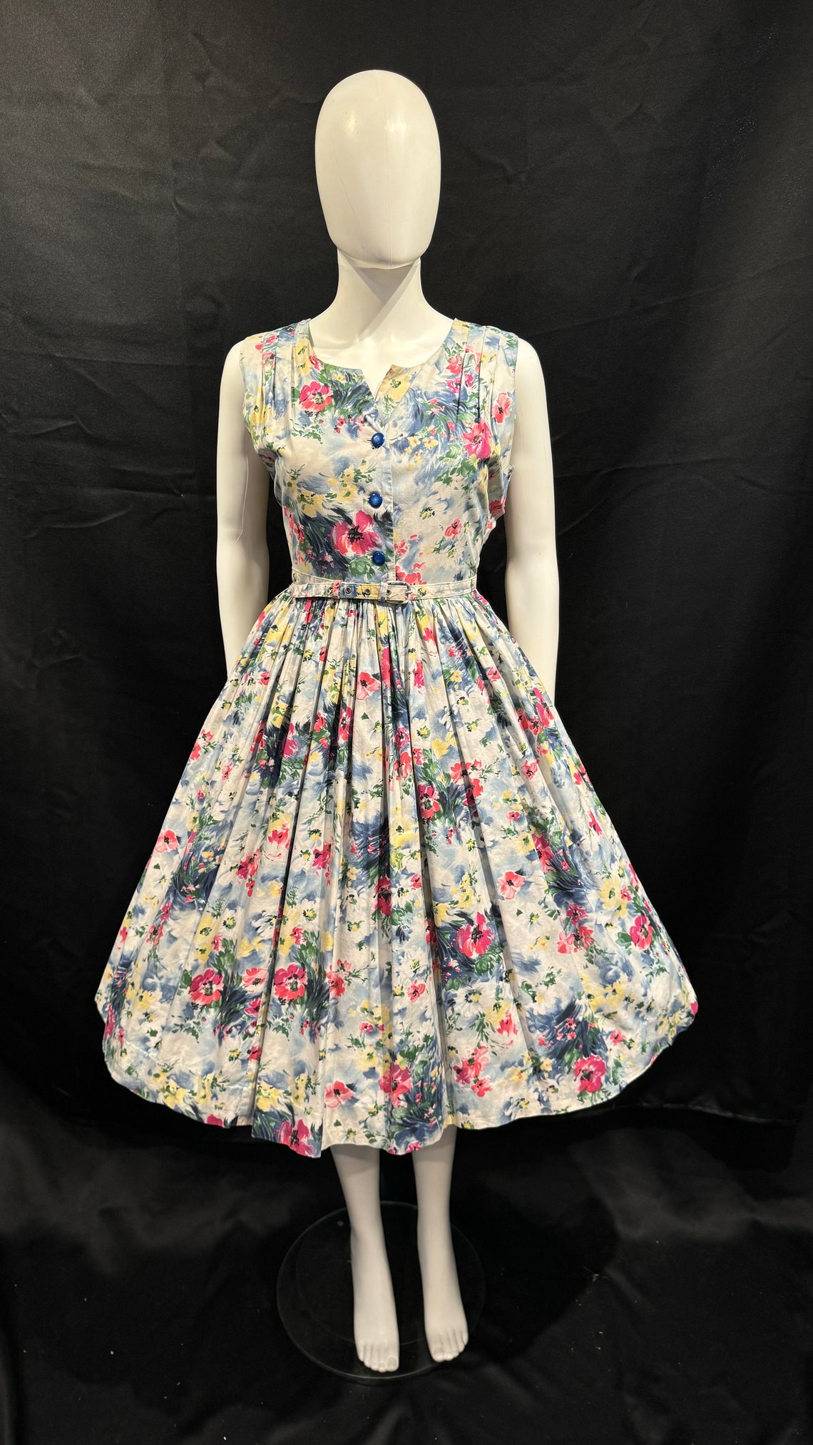 Beautiful 1950s Floral Day Dress - Etsy