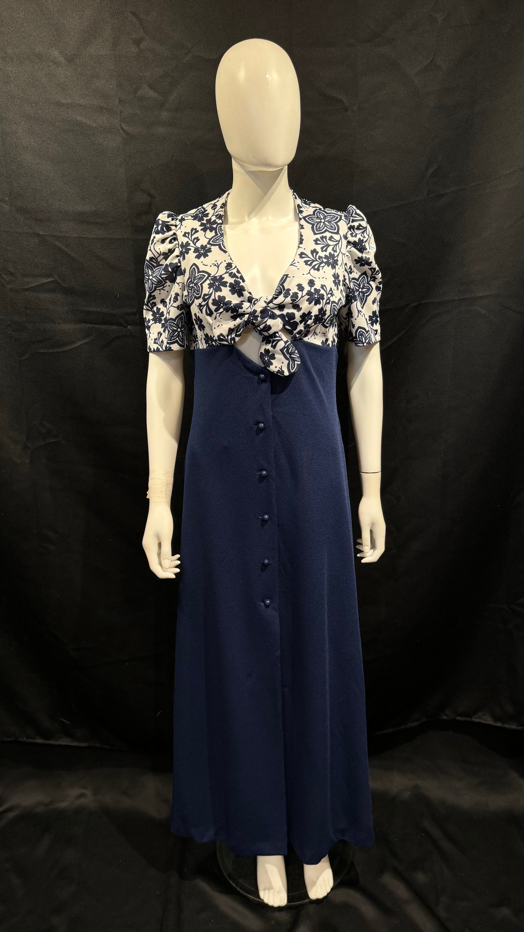 Fab Late 1960s Volup Maxi Dress - Etsy
