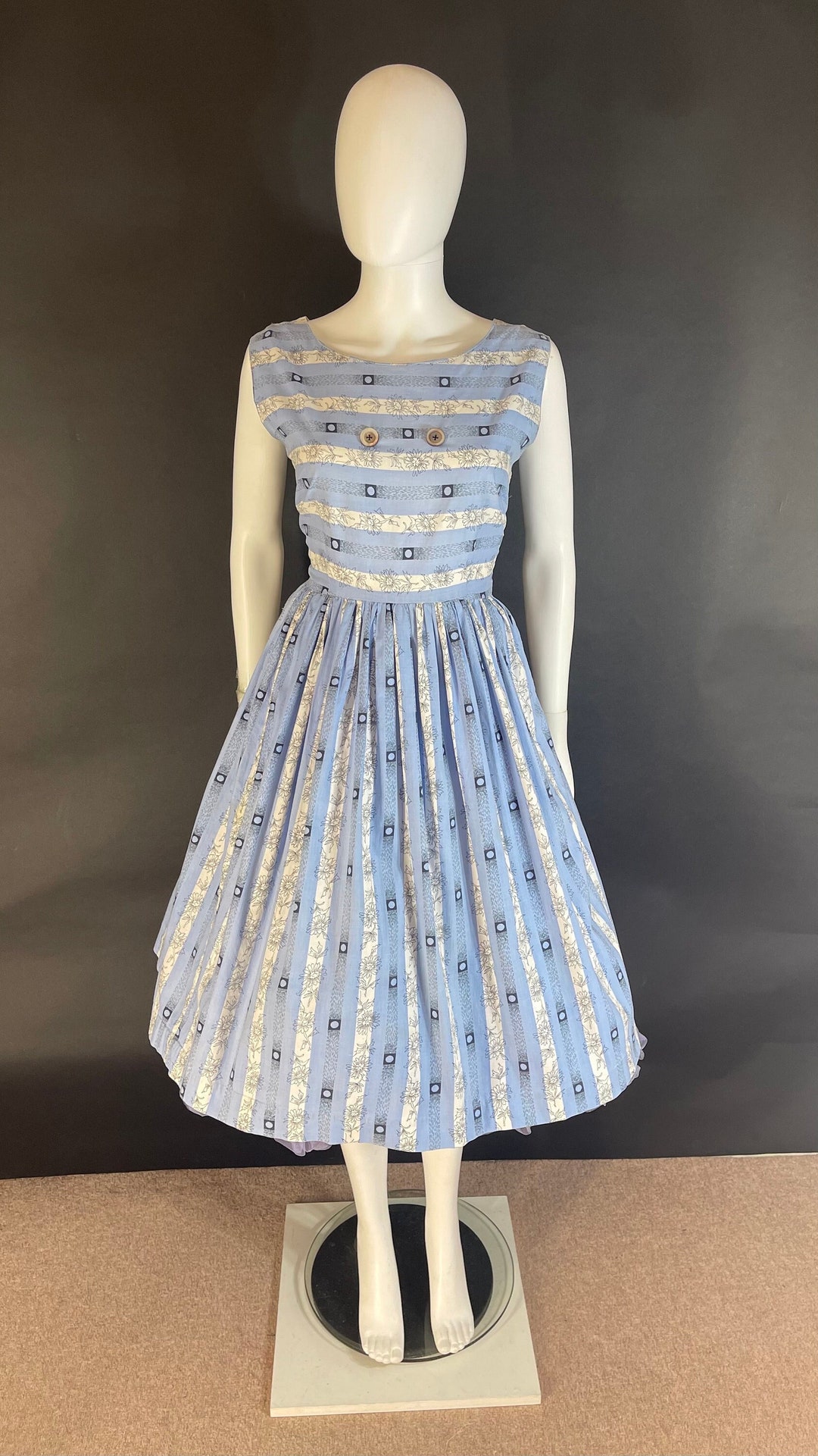 Adorable 1950s Dress - Etsy