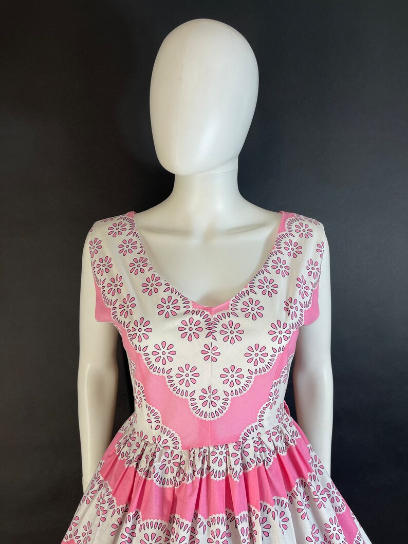 Beautiful 1950s Day Dress - Etsy