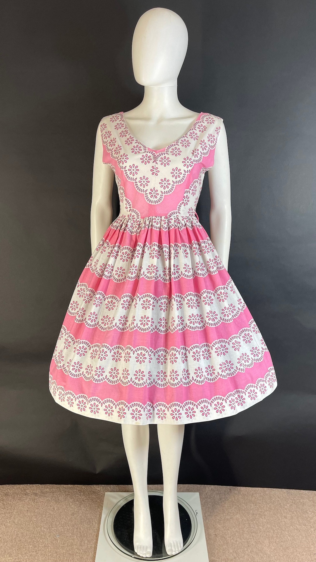 Beautiful 1950s Day Dress - Etsy