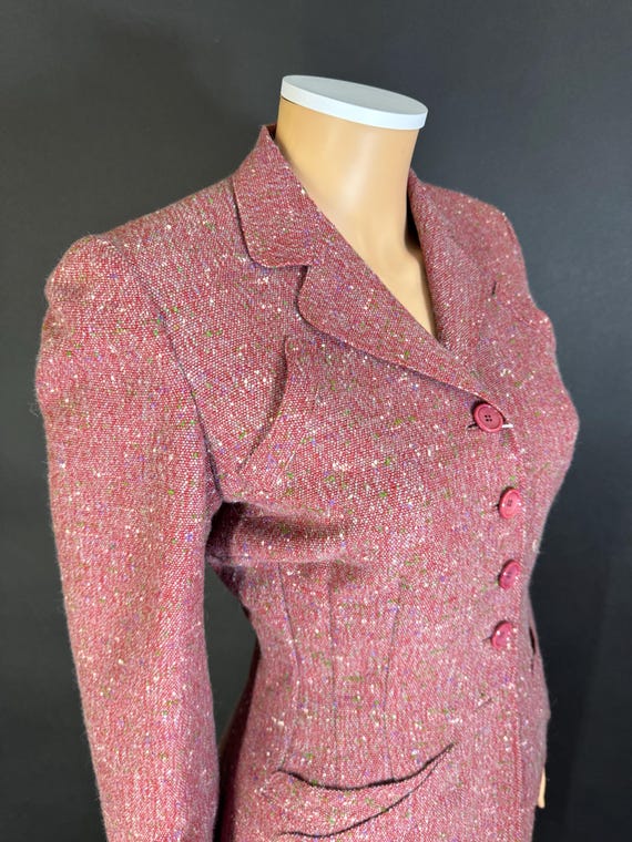 stunning 1940s pink tweed suit - Gem