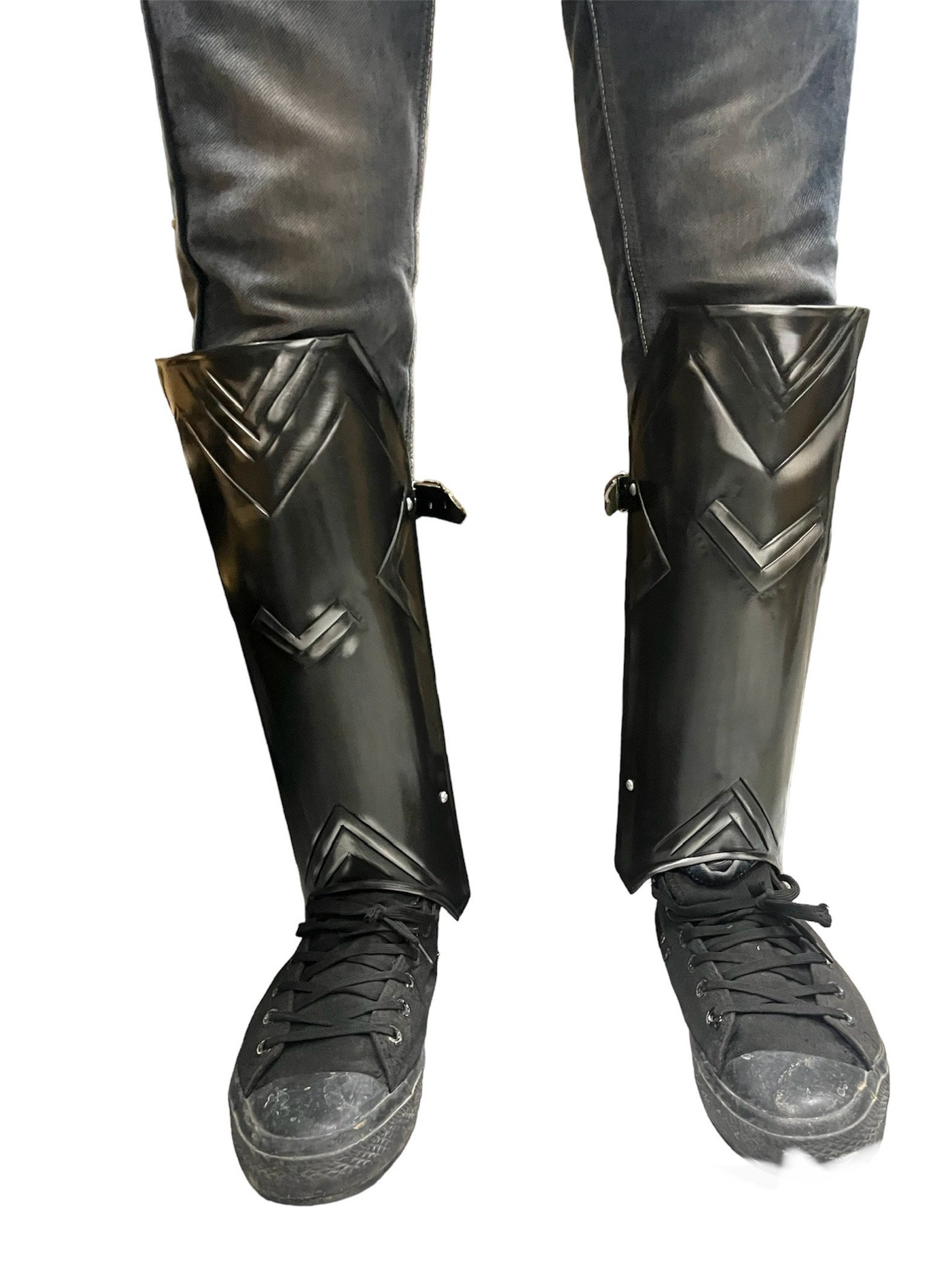 Medieval Leg Guards , Knight, Elven, and Dwarven Armor Steel Grieves ...