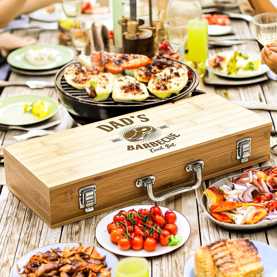 Personalised Wooden Barbecue Set - Engraved Barbecue Tools - Grill ...