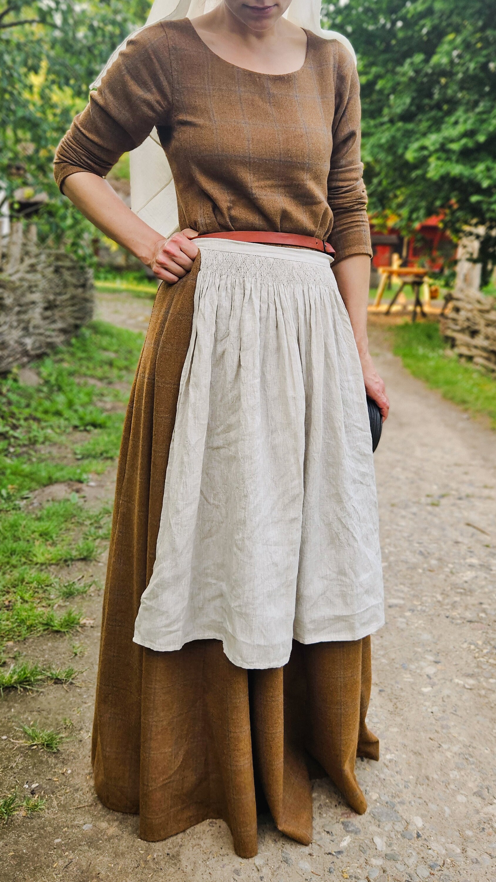 Smocked Honeycomb Apron, Medieval Style Linen Apron, Handsewn - Etsy