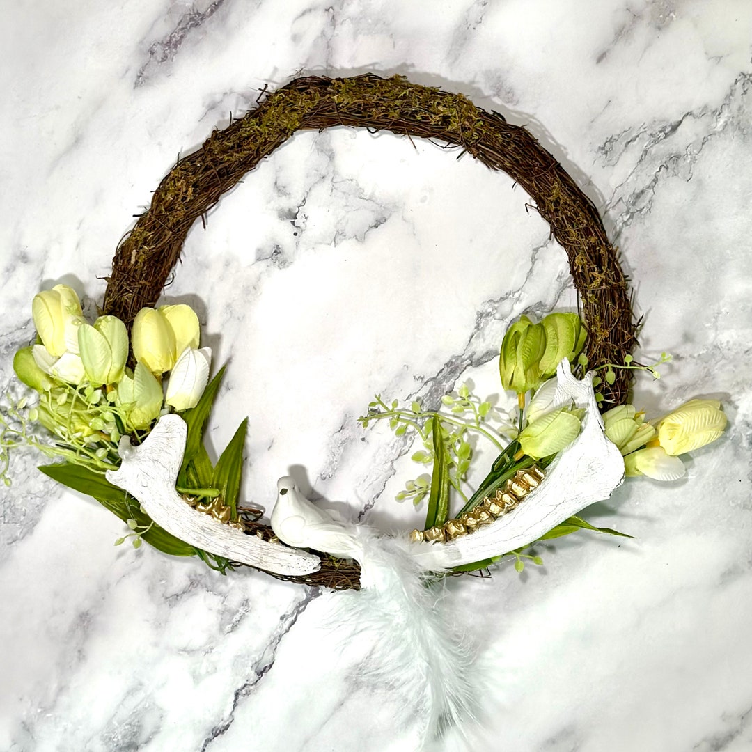 Wreath With Teeth - Etsy