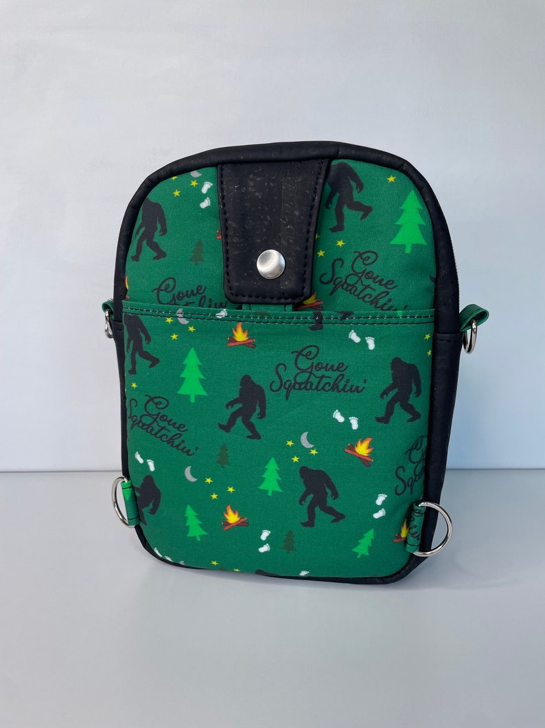 Bigfoot 4-in-1 Convertible Bag - Bigfoot Gone Squatchin’ (CON6) - Etsy