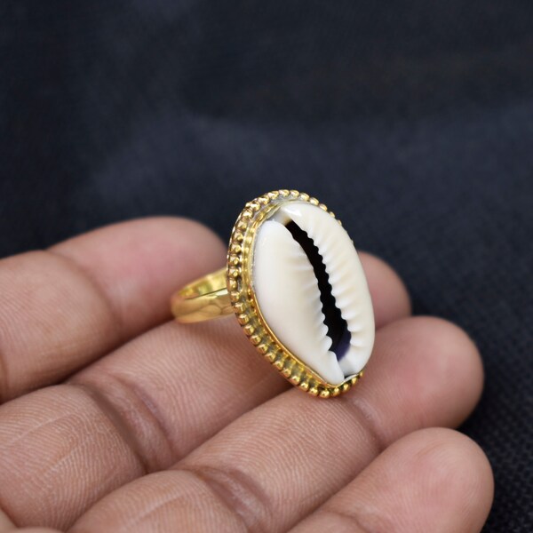 Cowrie Shell Ring - Etsy