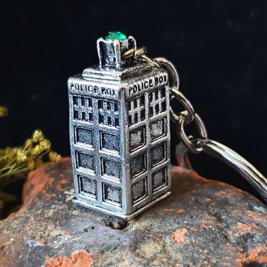 Doctor Who Tardis Keyring / Silver Tt Capsule Time Ship / Dr - Etsy UK