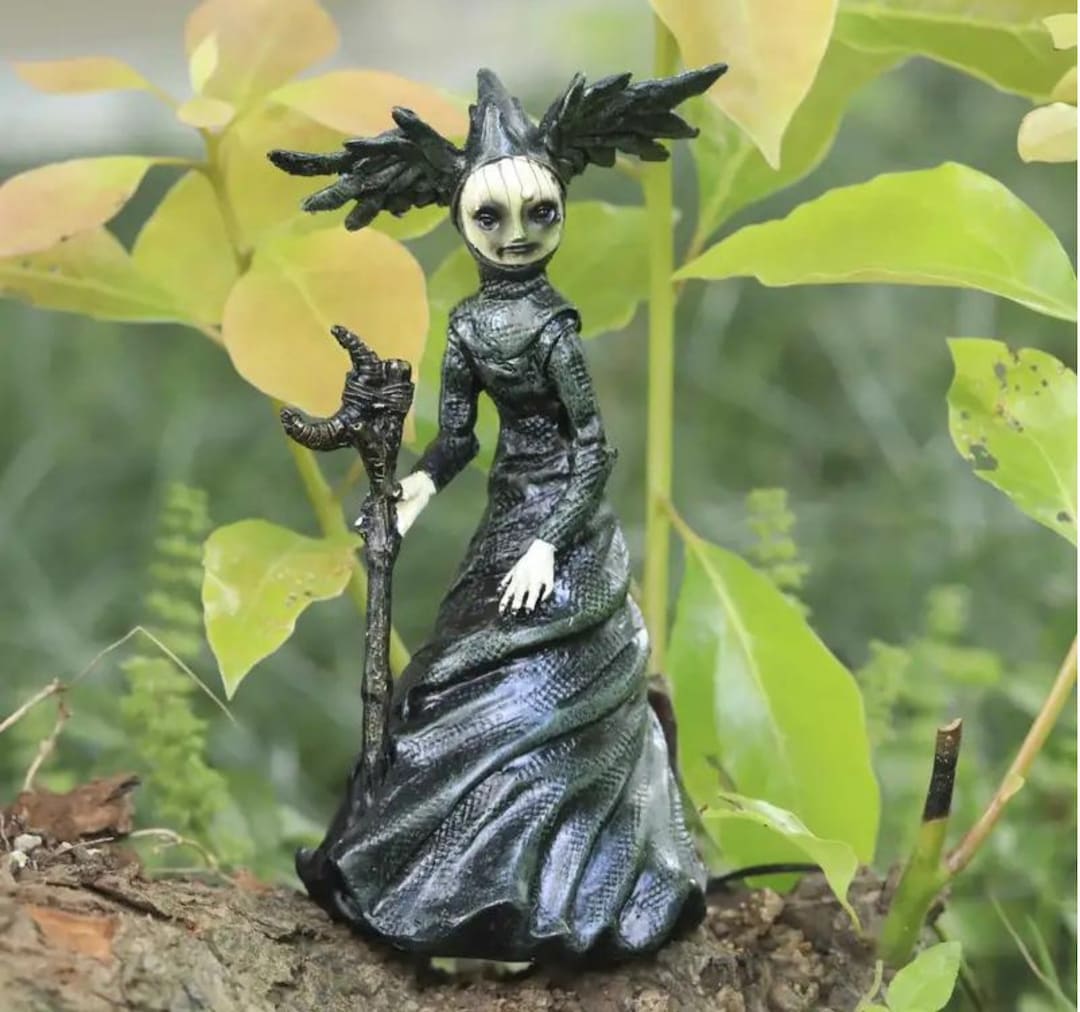 Witch Sculpturehorror Witch Resin Statue Halloween Witch - Etsy