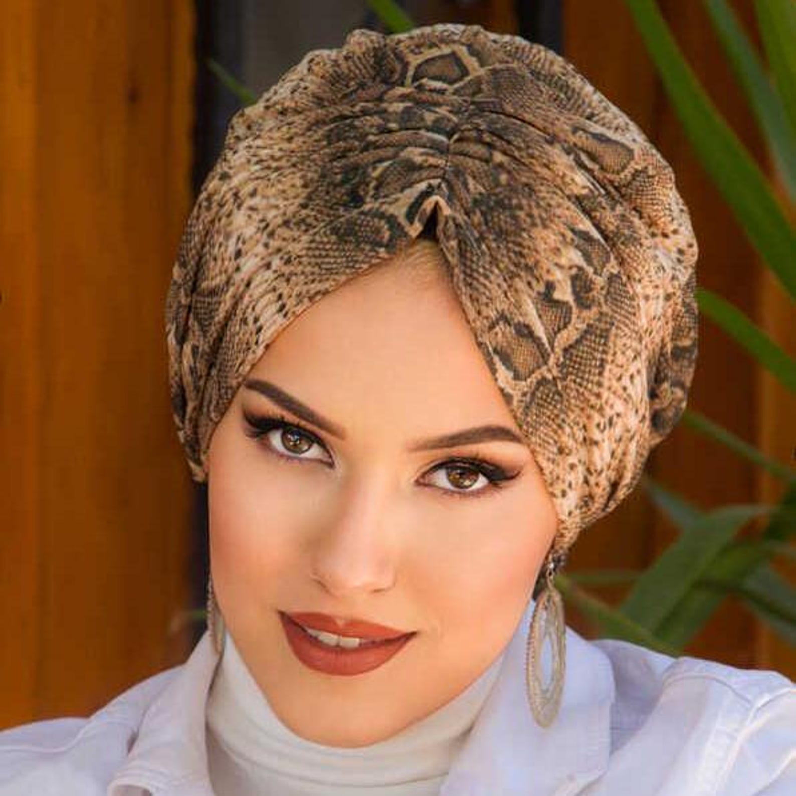 Elegant Buckle Bonnet for Women – Stylish Ready-to-wear Hijab, Soft ...