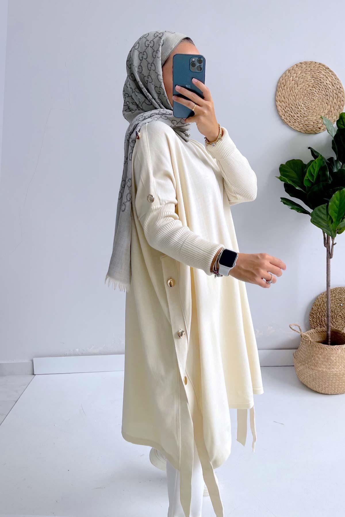 Stylish Ecru Poncho With Side Buttons – Modest Fashion Trend, Loose Fit ...
