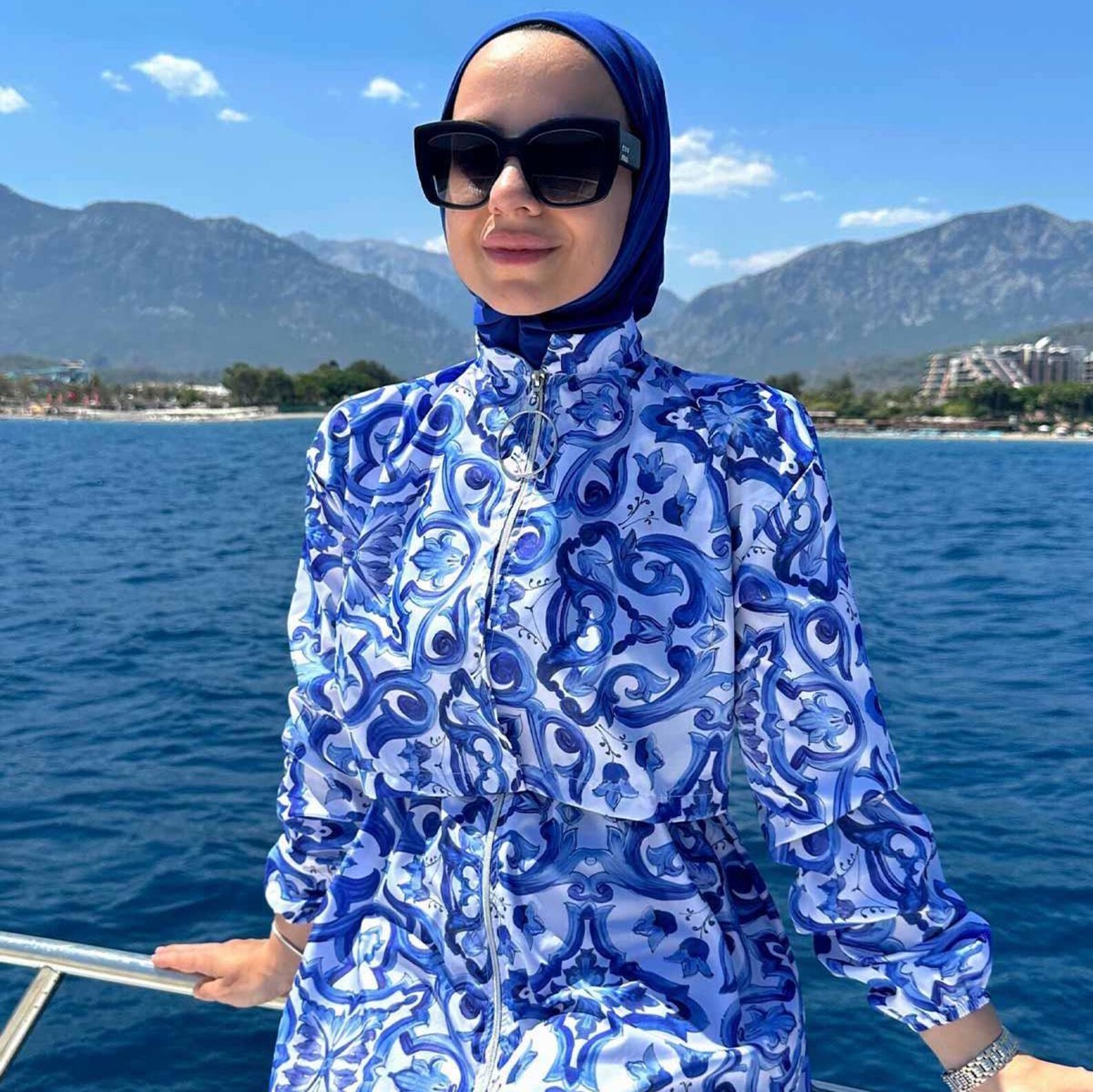Blue Patterned Modest Hijab Swimsuit for Women, Full-cover Swimwear ...