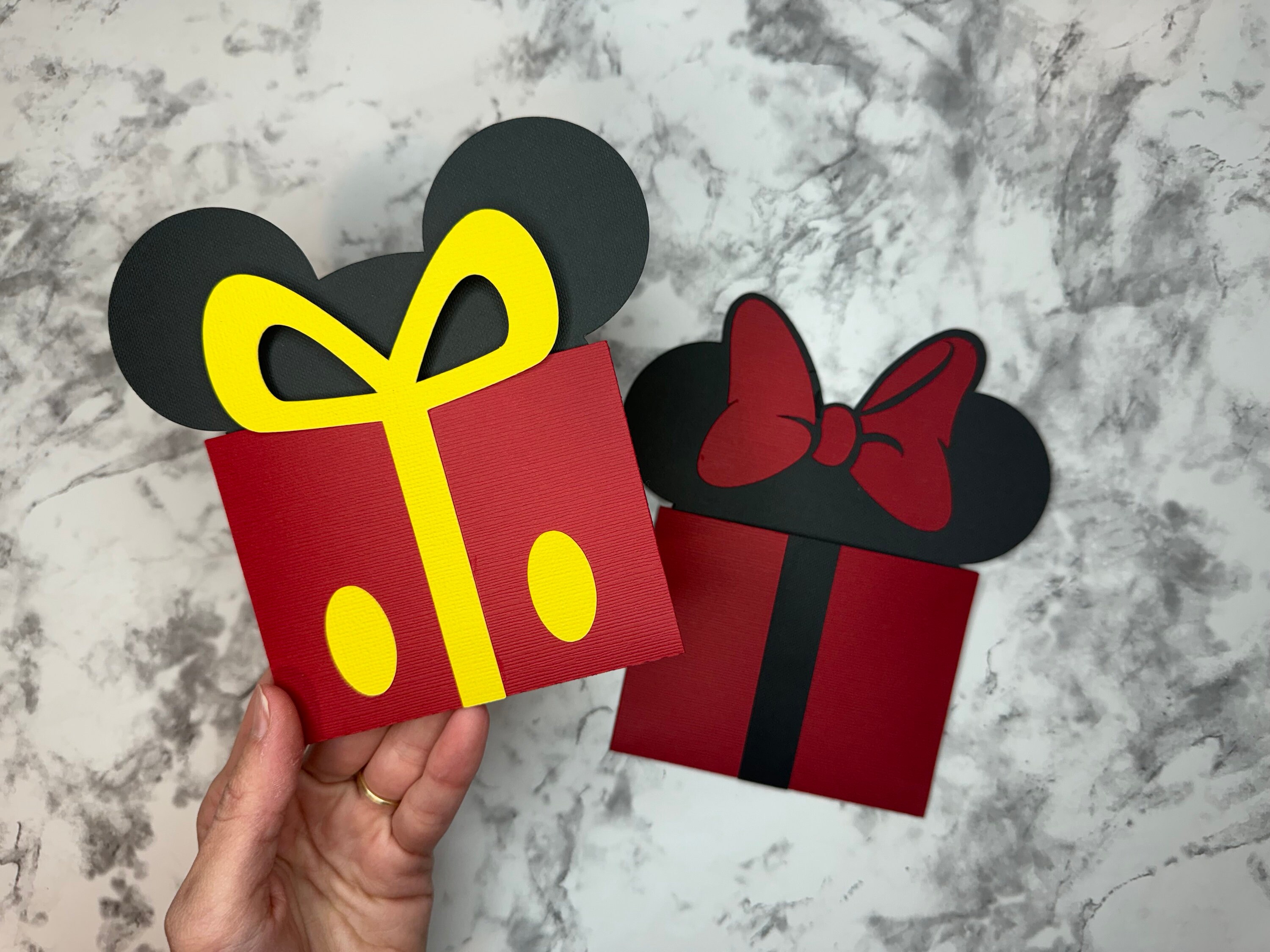 Mouse Bundle Present Gift Card Holder SVG| Gifts SVG | Gift Card Cut ...
