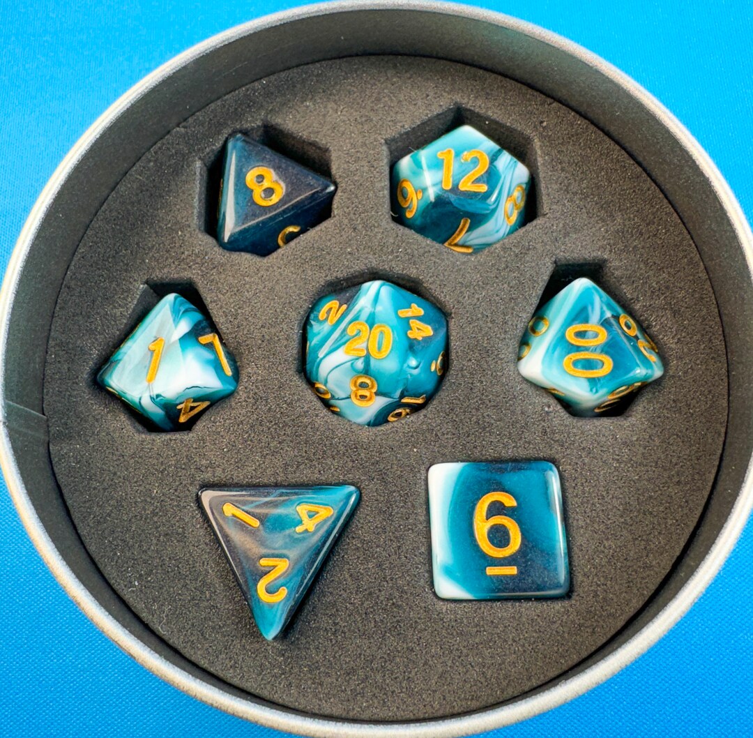 Azure Frost Crystals Dice Set in Metal Tin | 7 Pcs | D&D | 5e ...