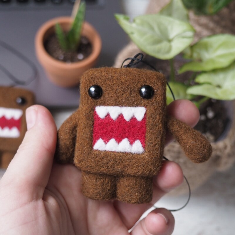 Domo - Etsy