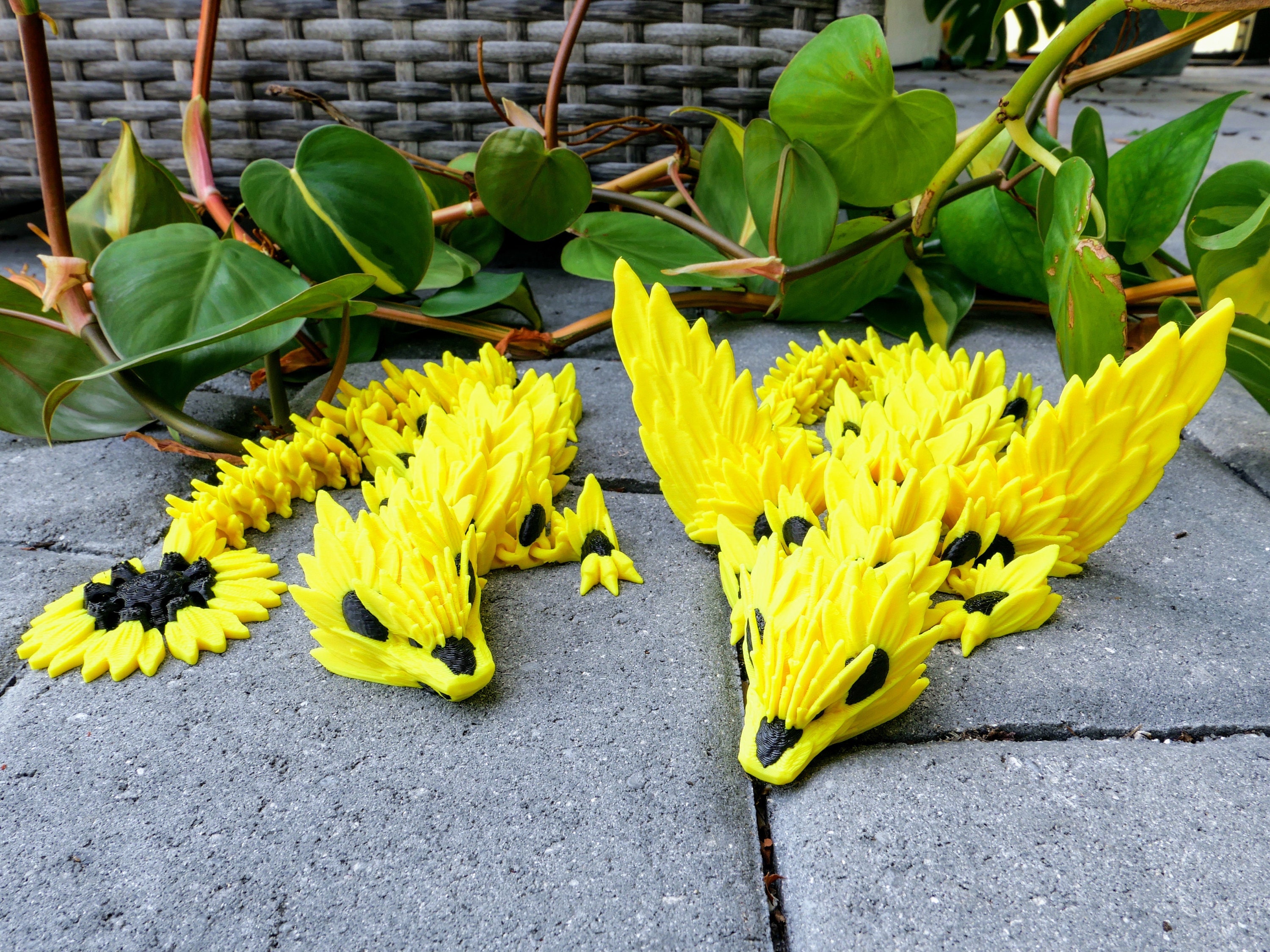 Sunflower Articulated Dragon 3D Print 100 Colors W/wo Wings Fidget Toy ...