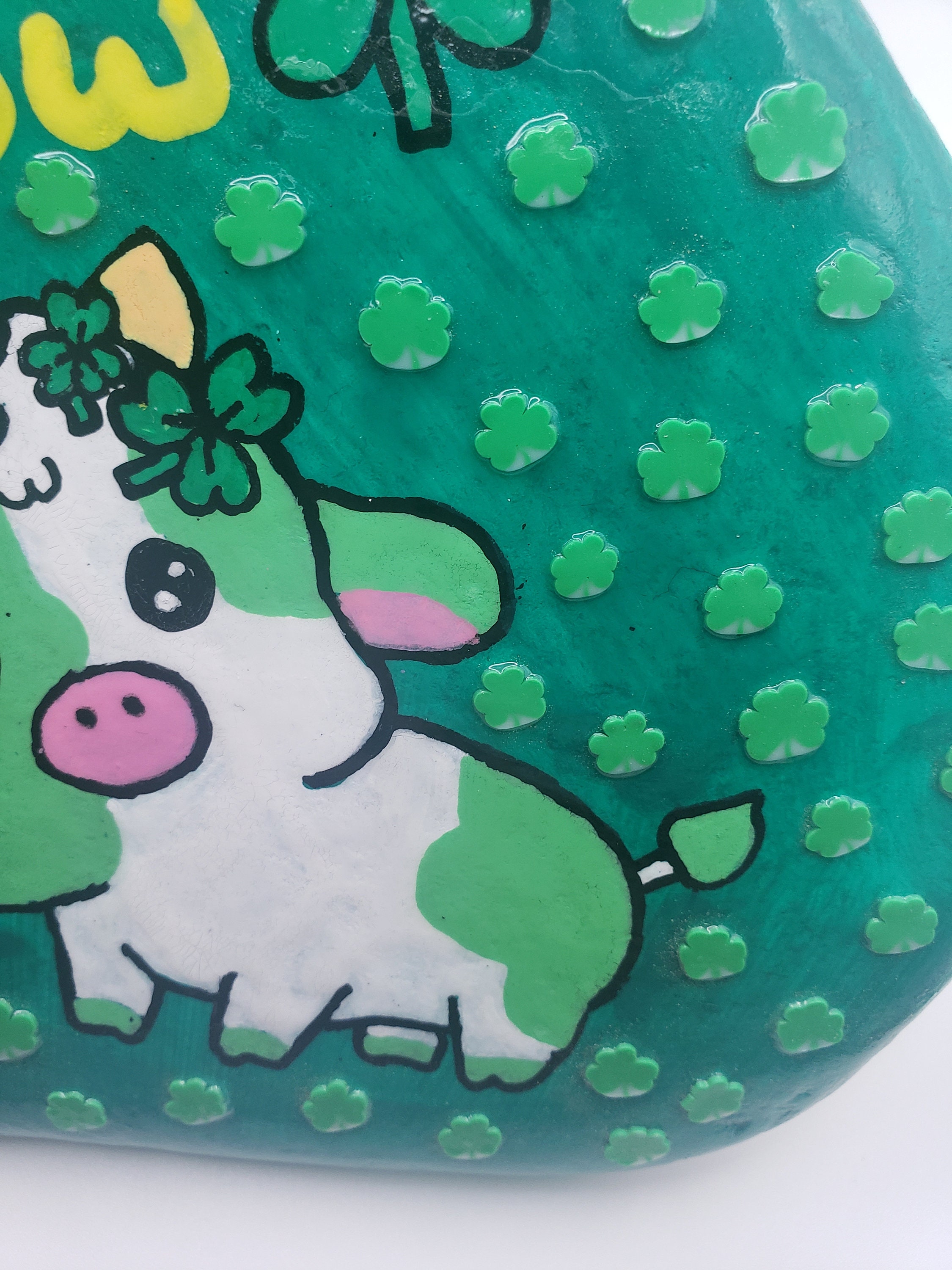 Green Clover Cow Rock Painting - Etsy