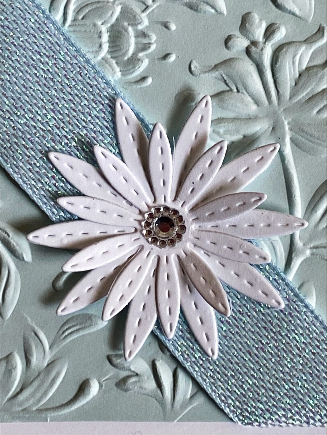 Embossed Notecards With a White Daisy and Gemstone, All Occasion Cards ...