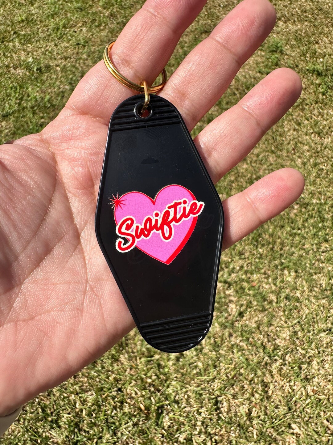 Taylor Swift Heart Trendy Motel Keychain, Swiftie Eras Tour Car Keys ...