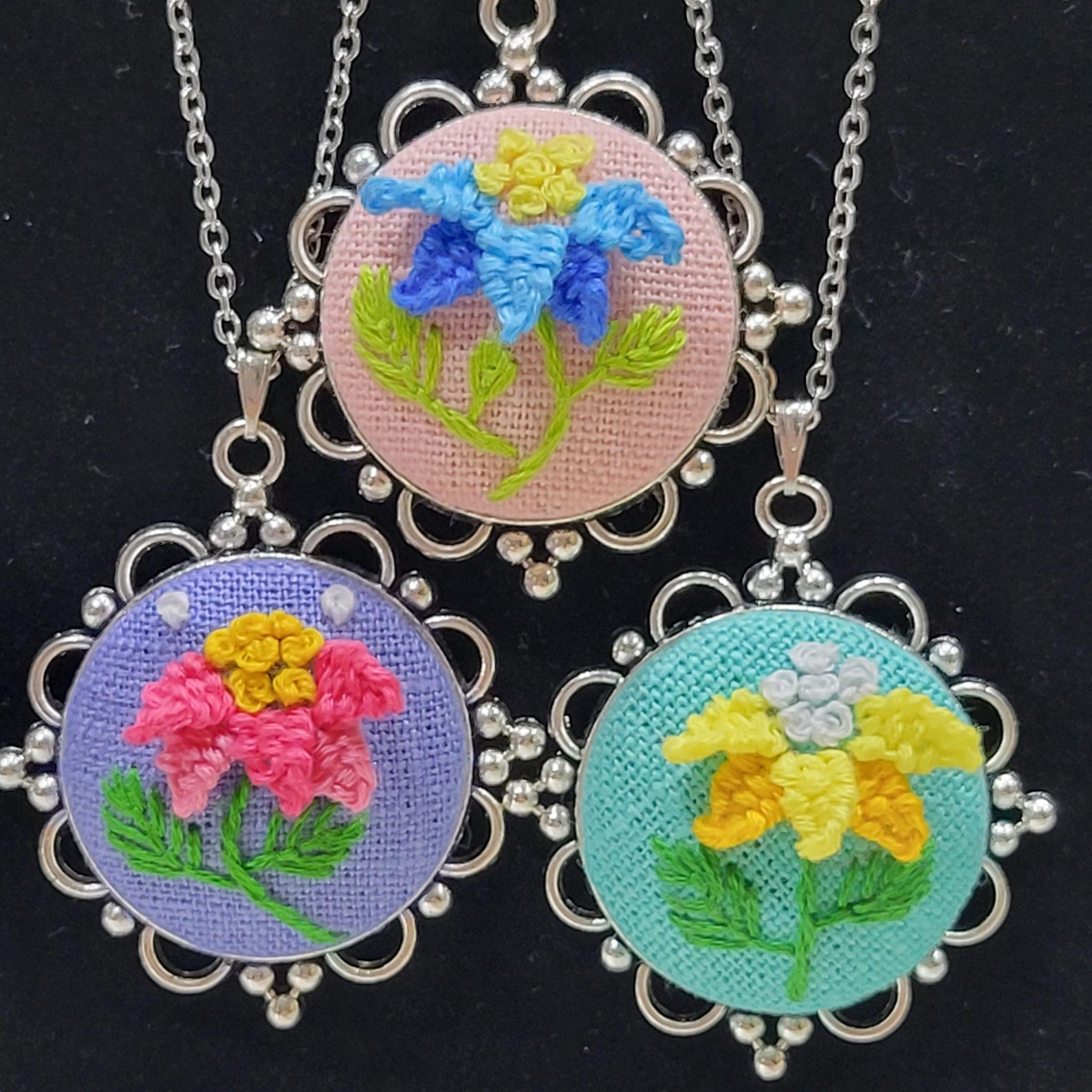 Embroidered Pendant Comes With 2 Necklace Chains Embroidered Necklace ...