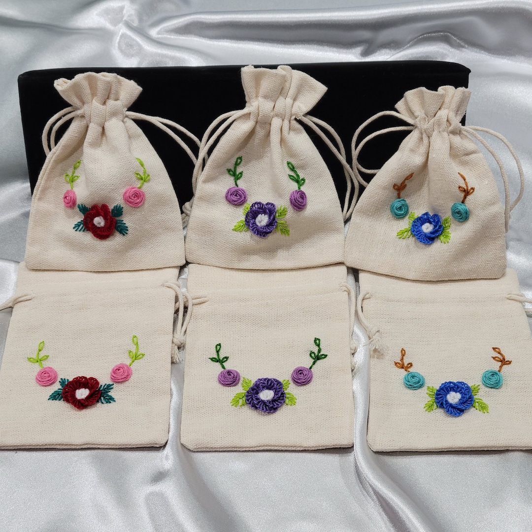 Embroidered Mini Canvas Drawstring Bag: Floral Gift Pouch (3.5"x4.5 ...