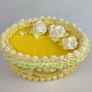 Realistic Cake Box - Vintage Style, Colorful, One of a Kind, Handmade ...