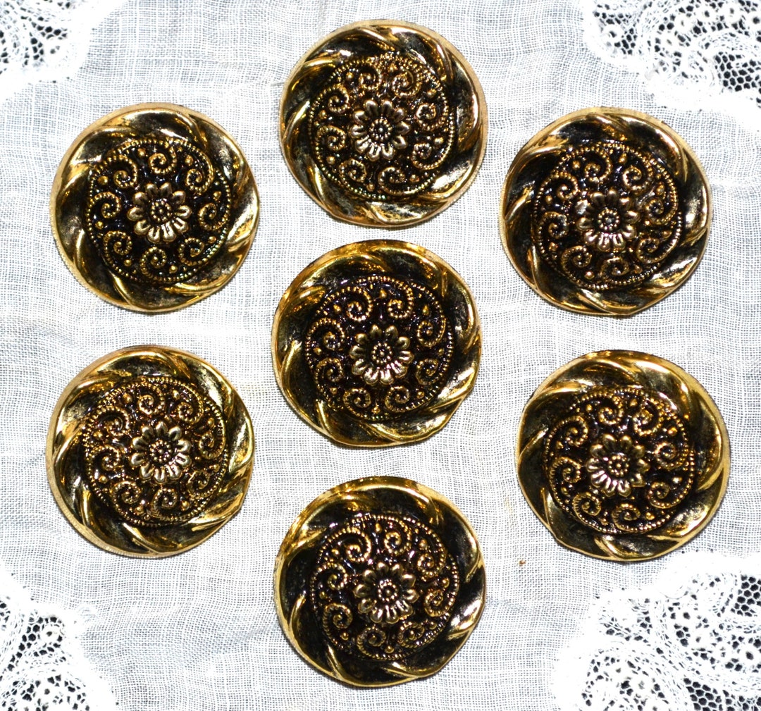 7 Vintage Gold Floral Buttons Lightweight Plastic Metal - Etsy