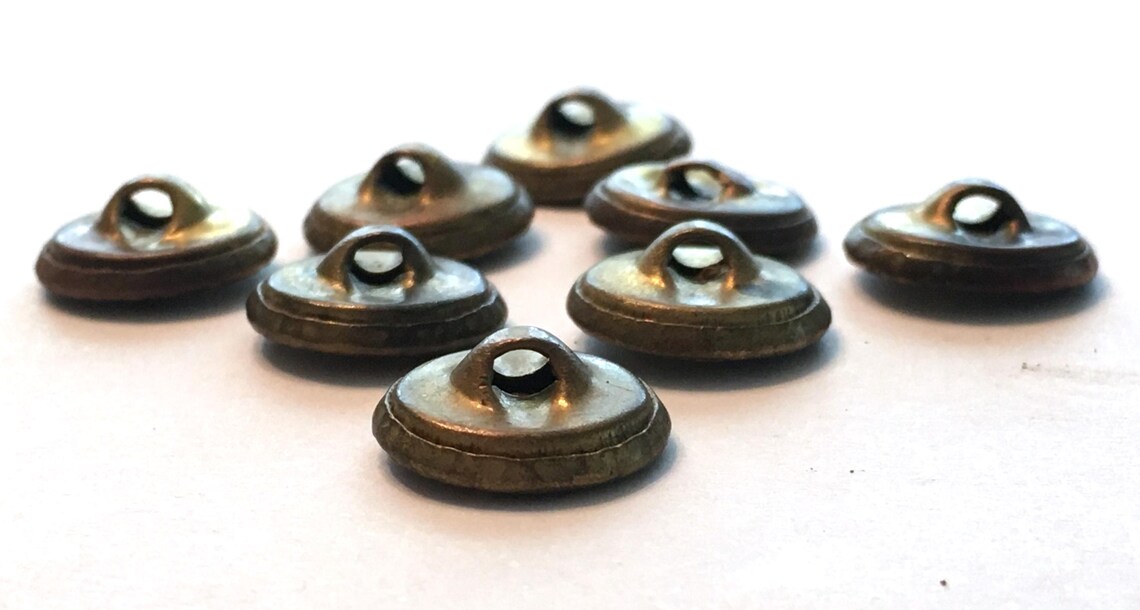 8 Antique Victorian Buttons, Metal Picture Buttons, Self Shank | Sewing ...