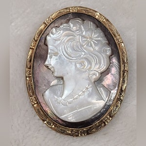 Vintage Bojar 12K Gold Filled Mother of Pearl Cameo Pendant - Etsy