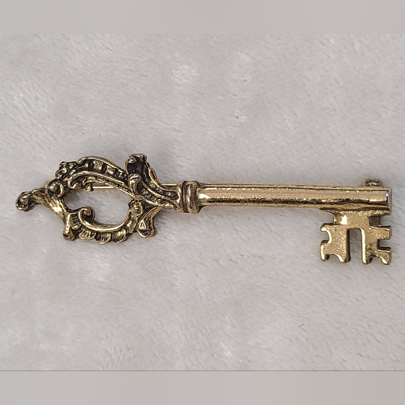Vintage Zentall Skeleton Key Brooch - Etsy