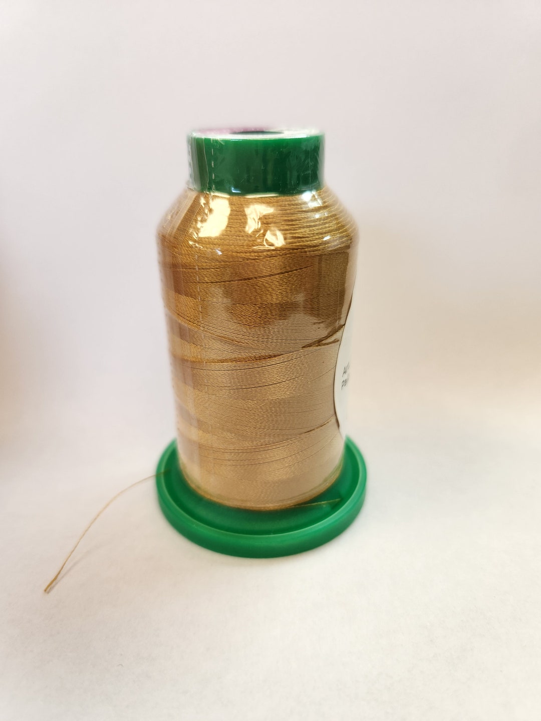 Isacord Thread 'palamino' 0822 - Etsy