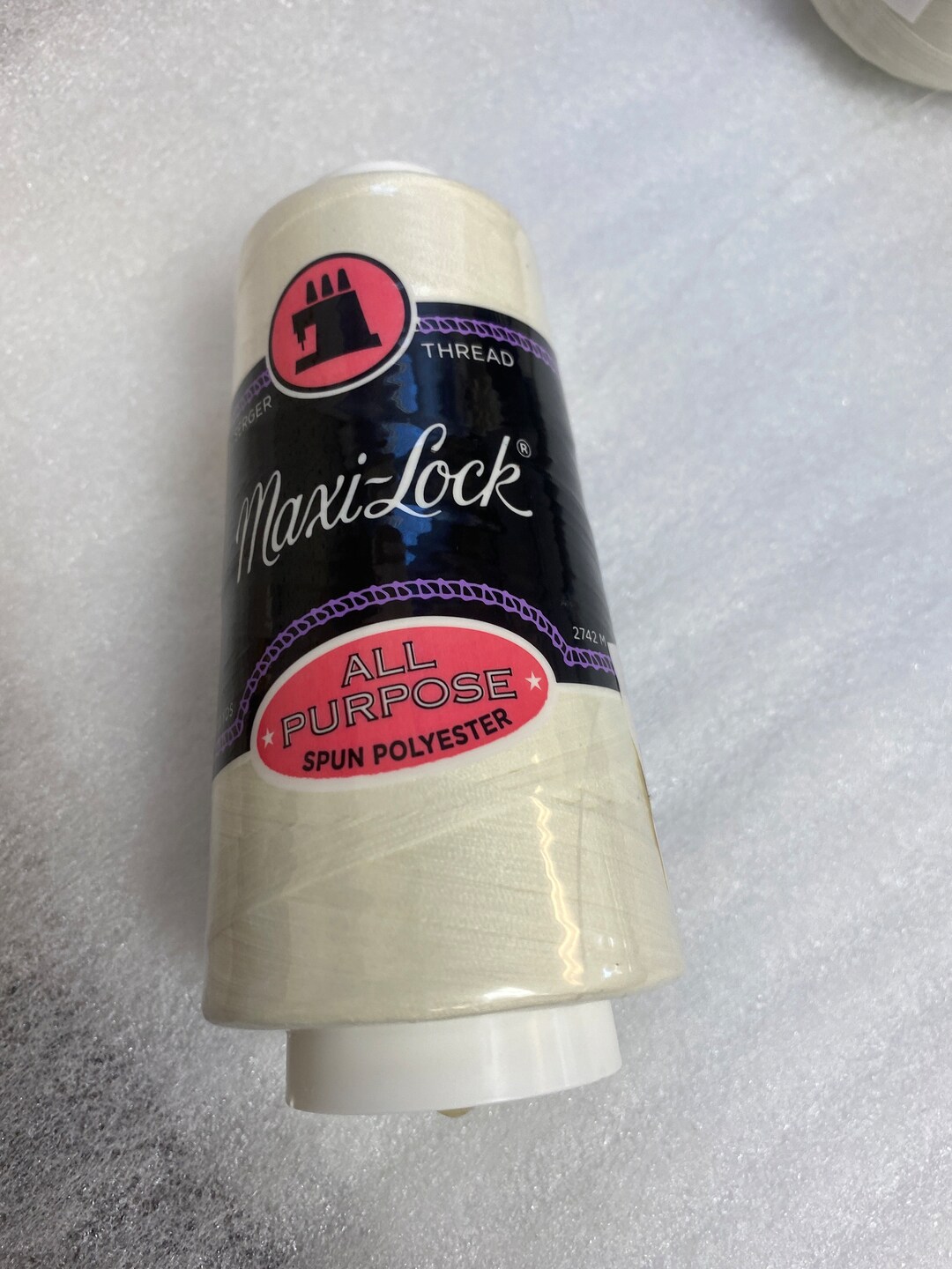 Maxi-lock Serger Thread 32674 Eggshell - Etsy