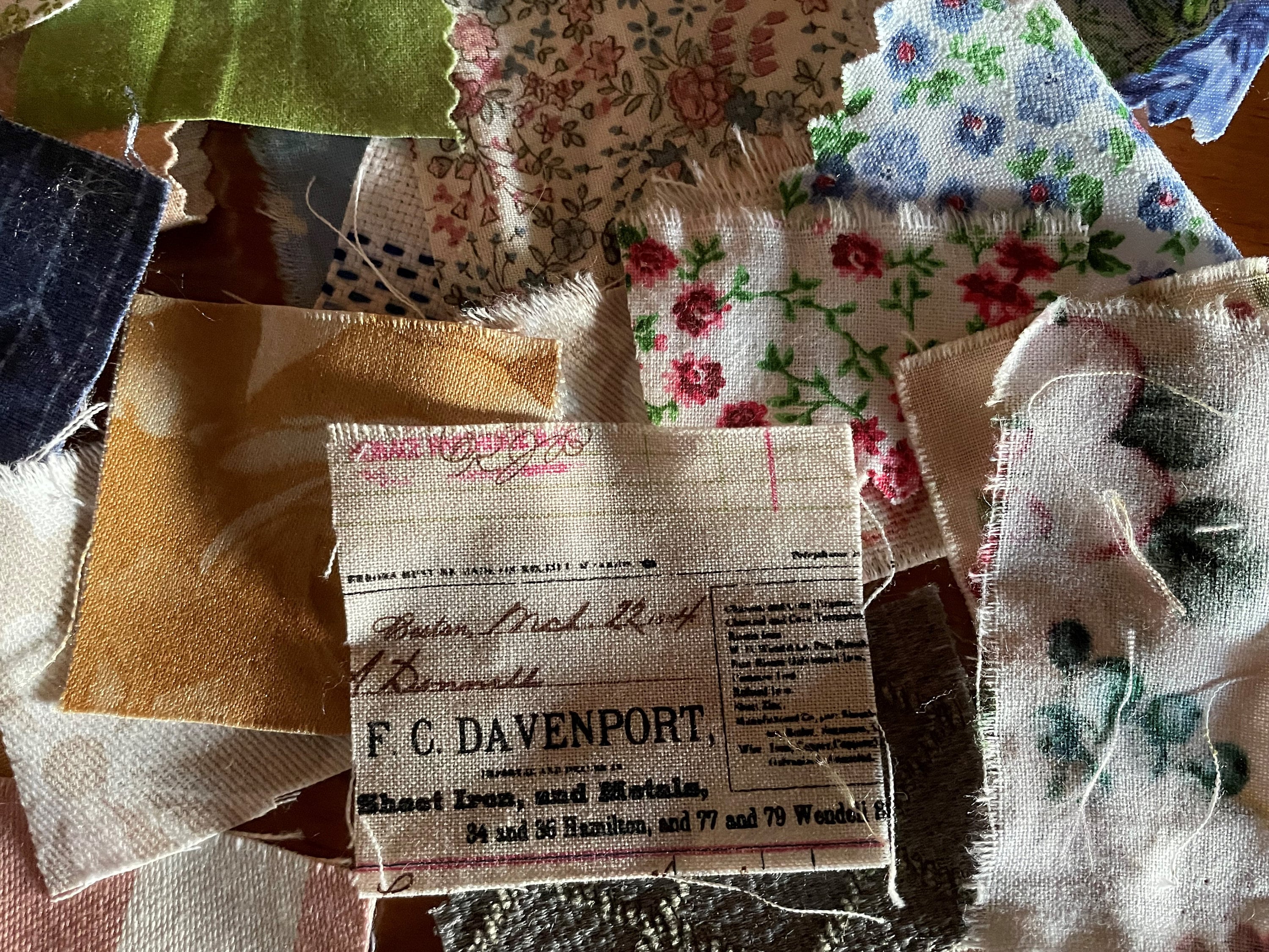 3 Oz. Fabric Scrap Pack, Mixed Fabric Pieces for Junk Journaling - Etsy