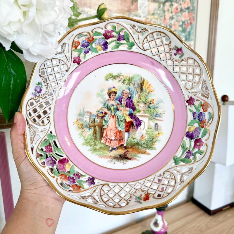 Bavarian Courting Couple - Etsy
