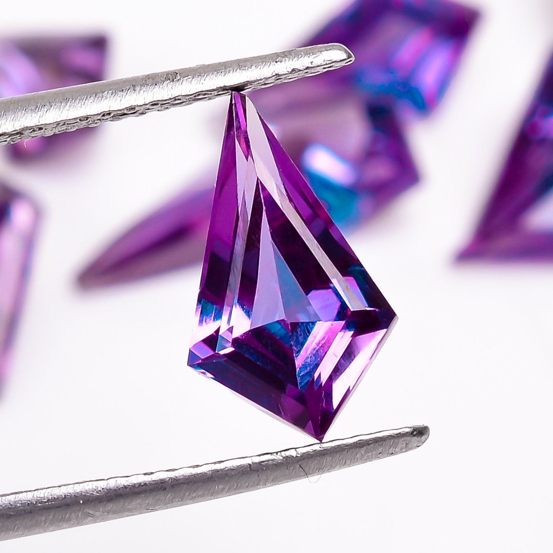 Alexandrite Kite Shape Color Changing Gemstone, June Birthstone, Loose ...