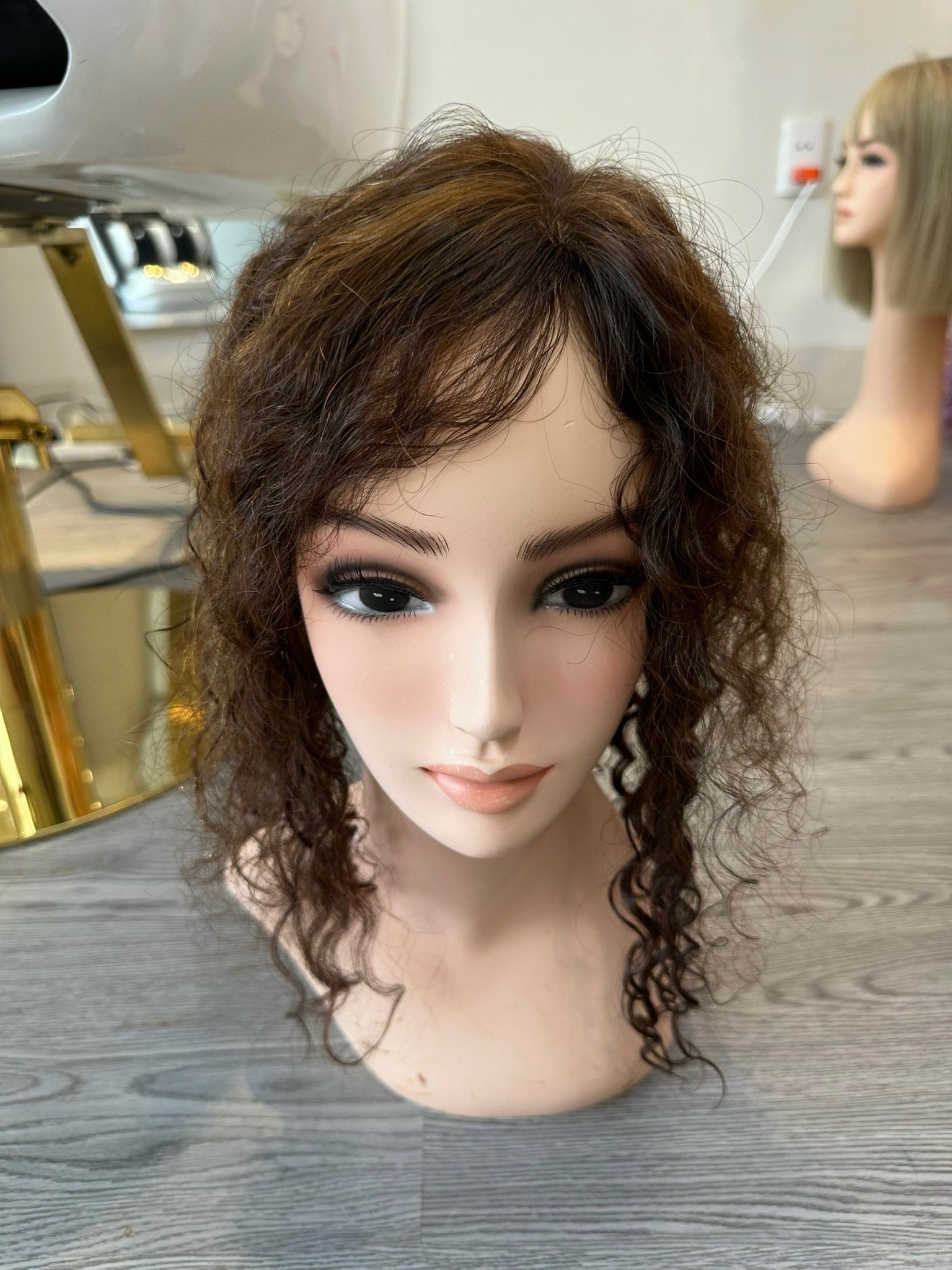 Lavia, Medium Density Chocolate Brown Plus Light Brown Highlights Human ...