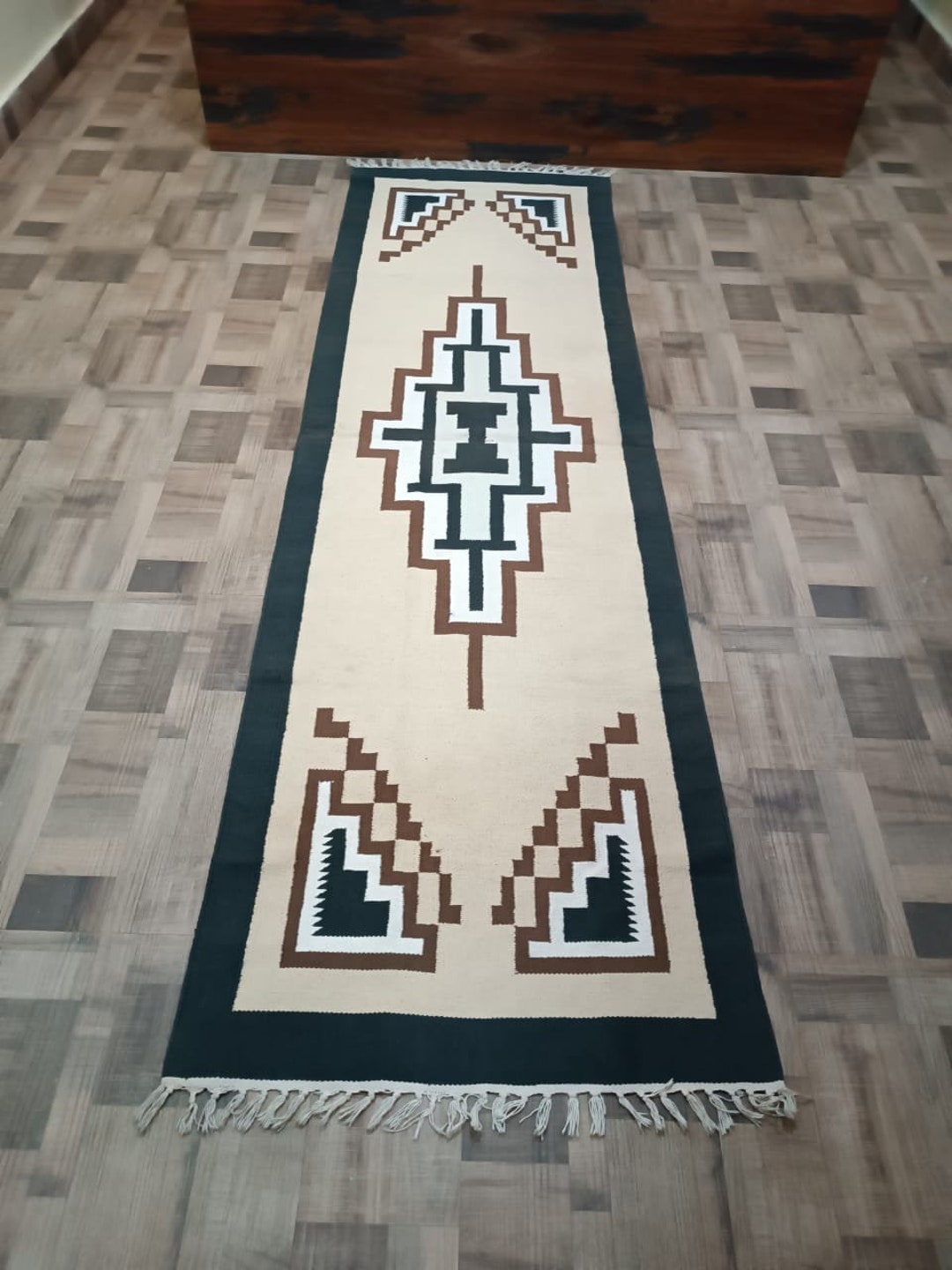 Handwoven Dhurrie Runner Rug: Altar Meditation Decor - Etsy