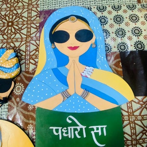 Buy Handmade Hand-painted PADHARO SA Stylish Men and Women Wooden ...