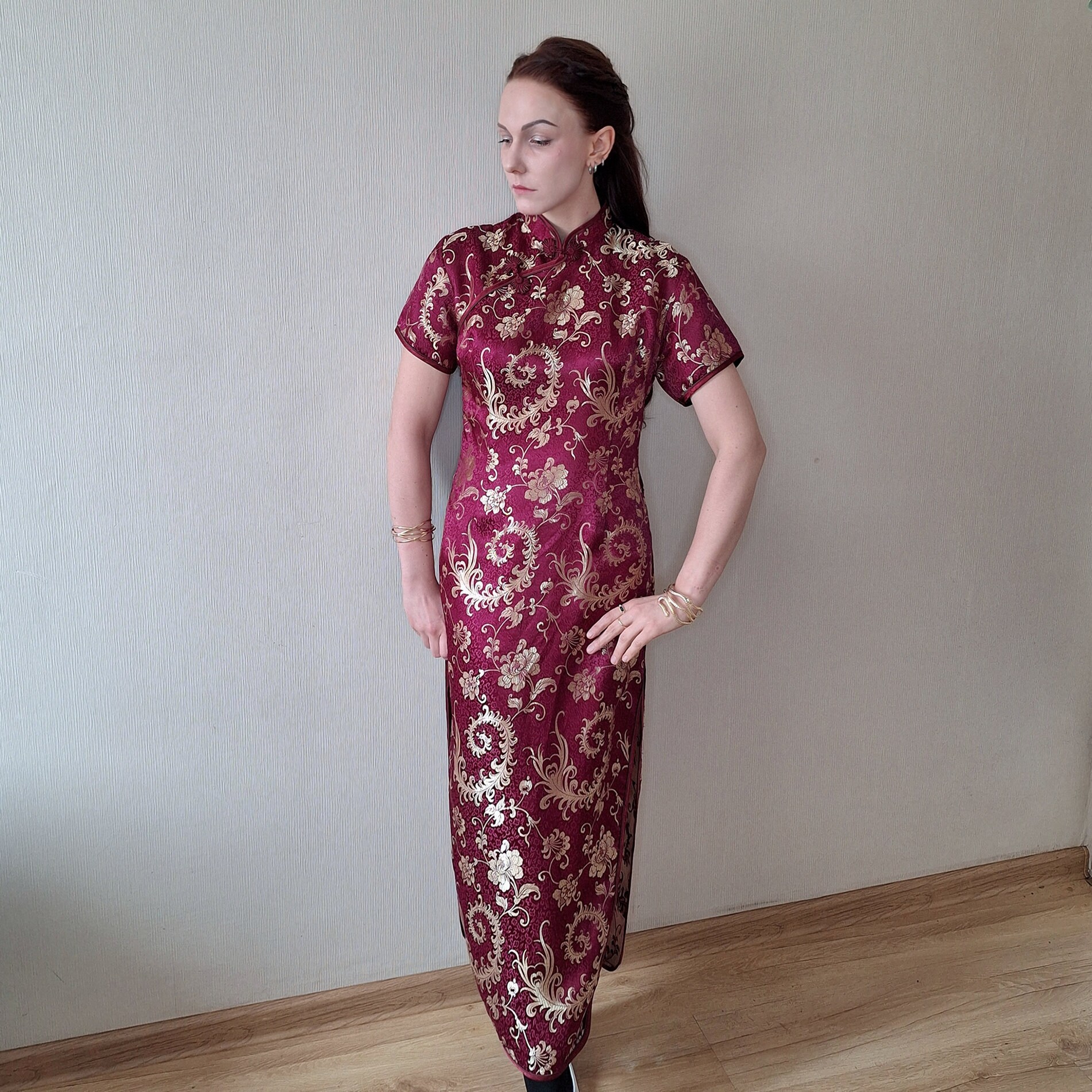 Vintage Cheongsam Qipao Oriental Satinlike Maxi Dress in Deep Red and ...