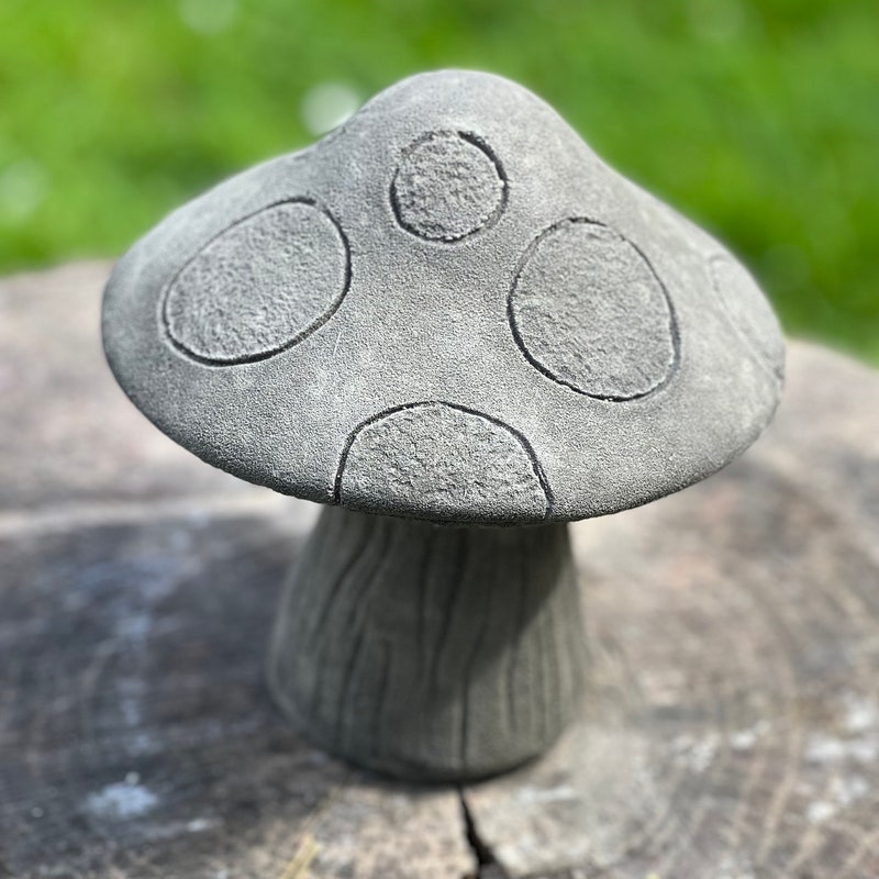 Toadstool Garden Statues - Etsy UK