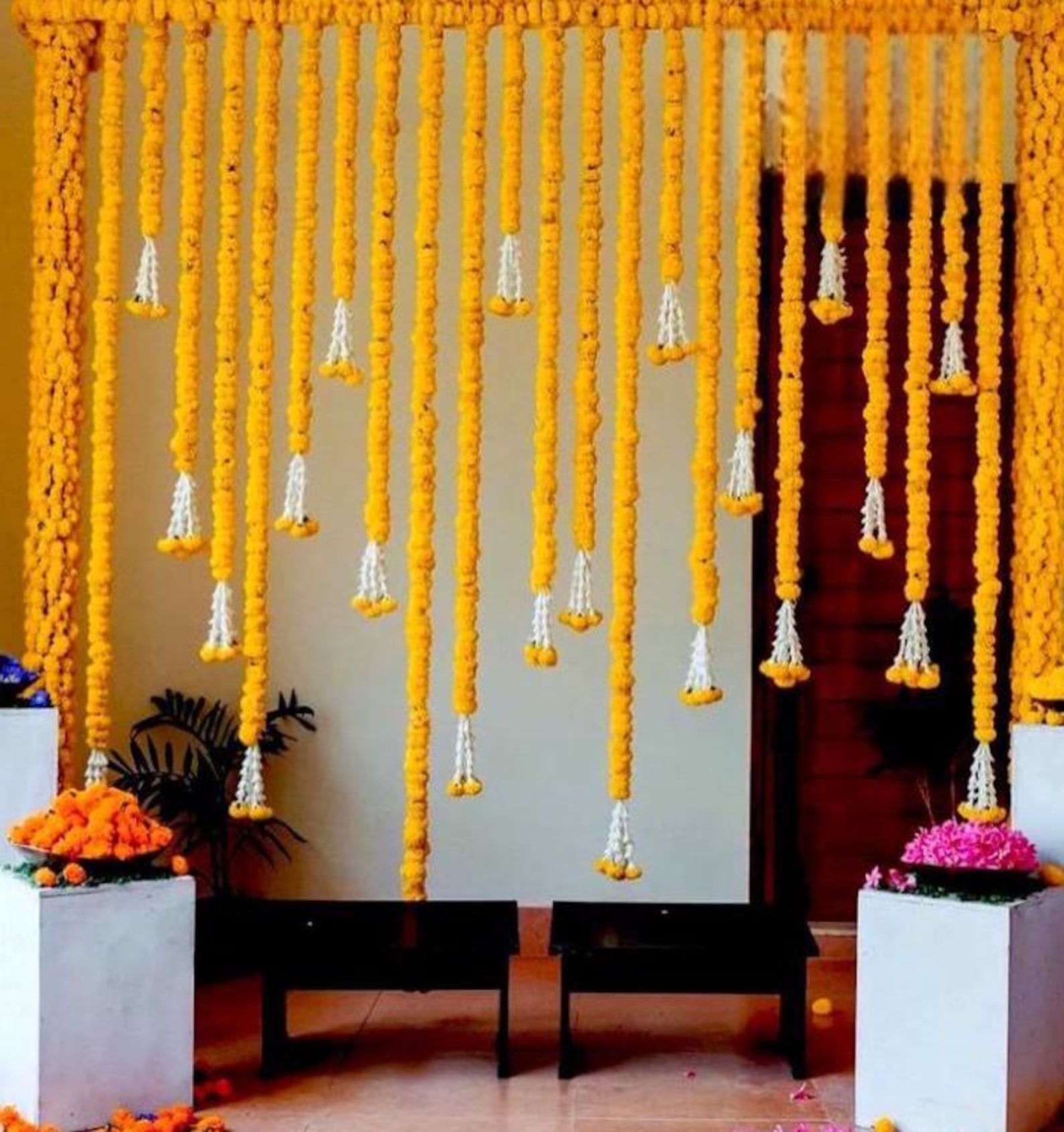 Haldi Set – Marigold Garlands With Lily for Pole Decoration, Puja ...