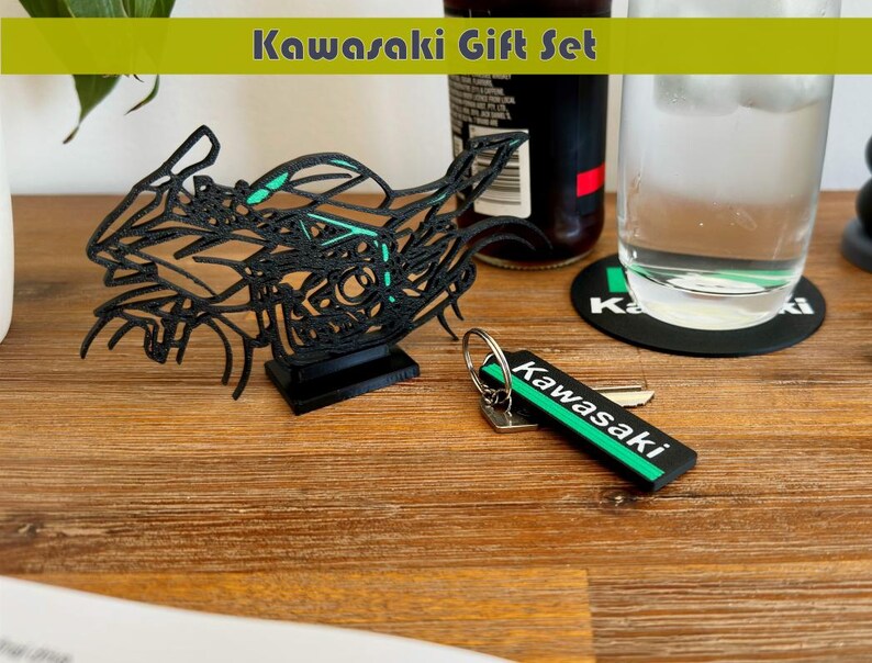 Kawasaki Ninja H2R Gift Set – Includes 2D Desk Art, Coaster & Keychain ...