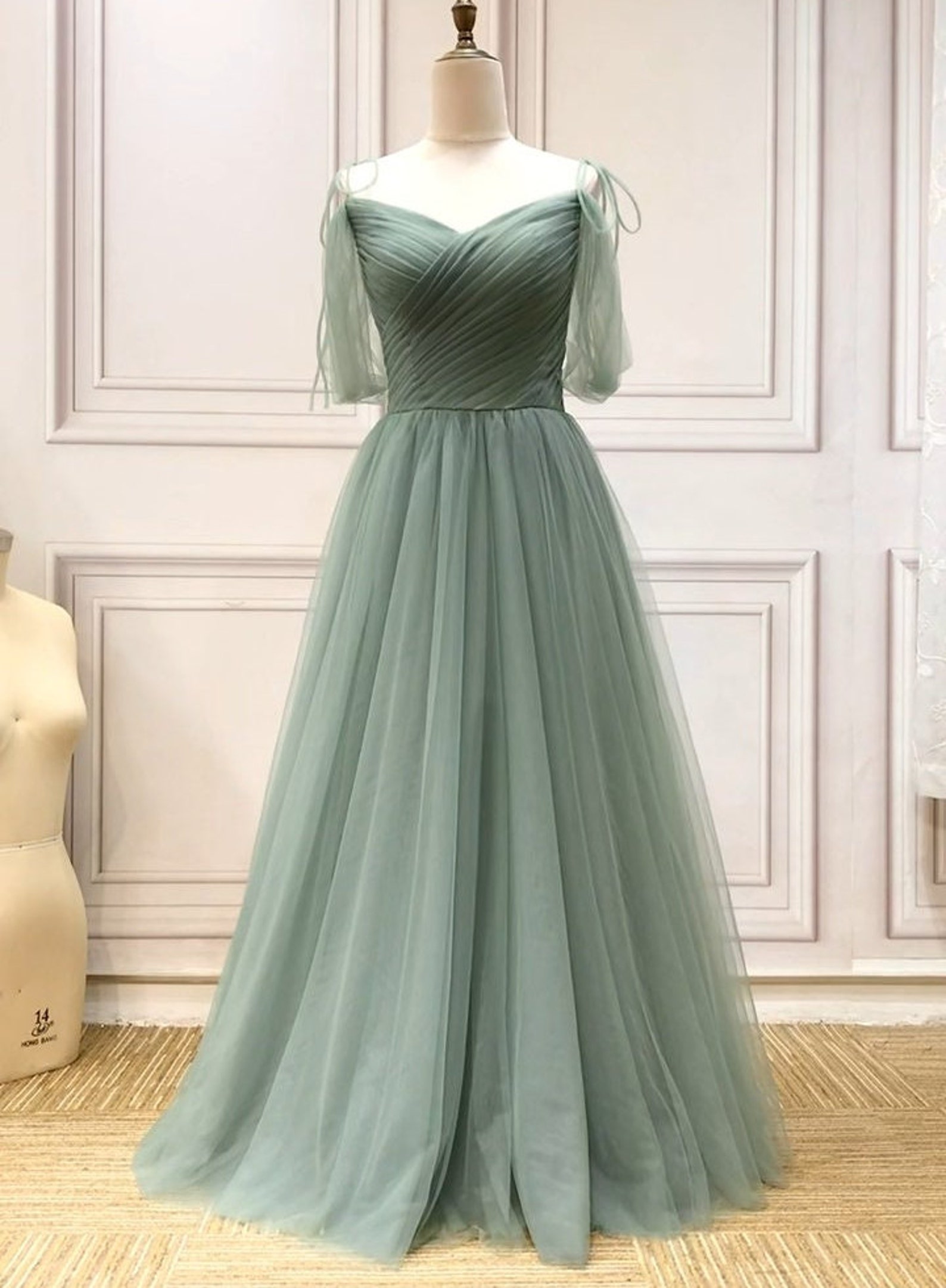 Gorgeous Western ,frock Party Gown One Piece Flared Dress for Girls and ...