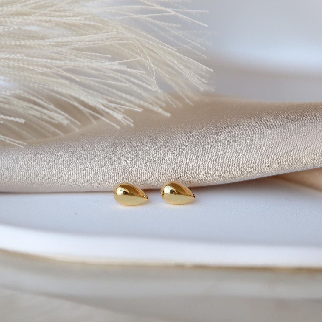 Simple Gold Stud Earrings, Minimalist Tear Drop Studs, Dainty Earrings ...