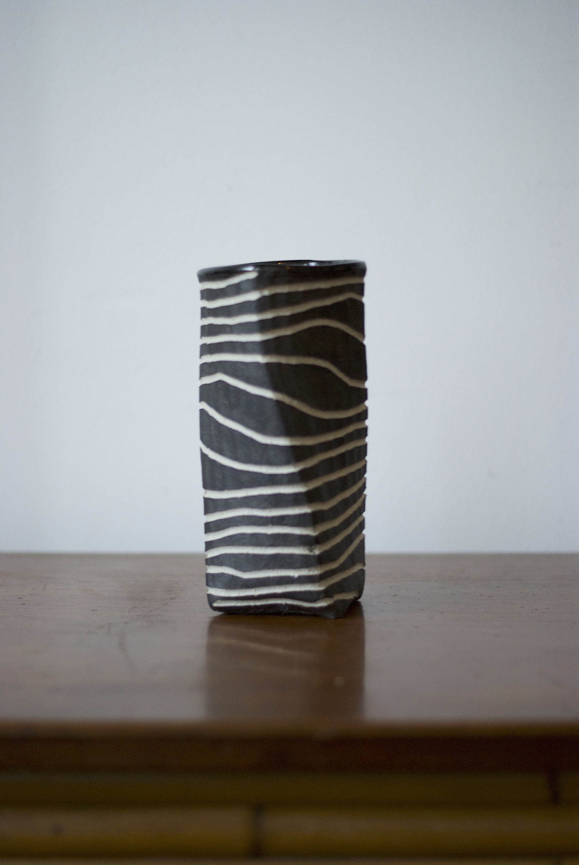Fine Art Black & White Sgraffito Vase Studio Pottery Marked Halvorsen ...