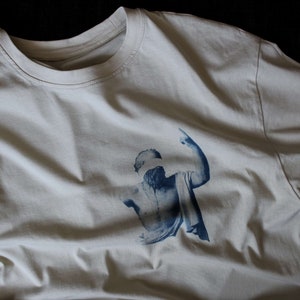 Death of Socrates, Cyanotype T-shirt - Etsy