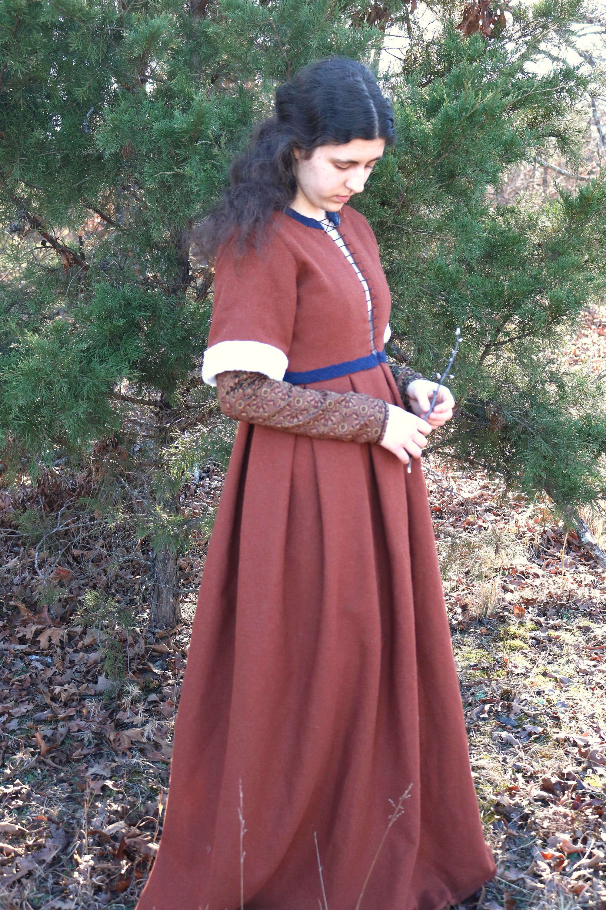 Fifteenth Century Medieval Kirtle, Wool Blend, Front Lacing, Size ...
