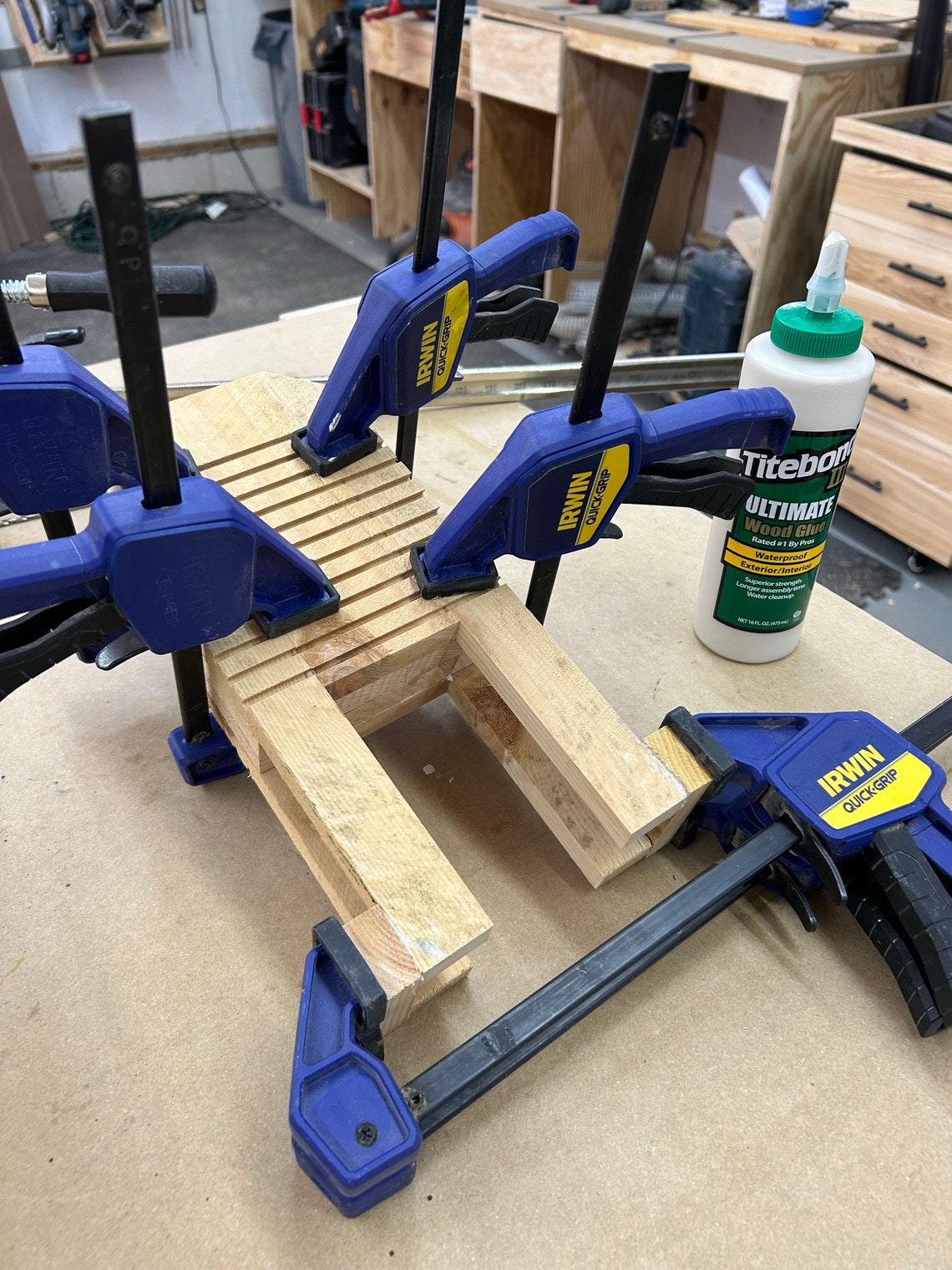 Two Picket Project: Suet Bird Feeder DIY Plans to Make Bird Feeder of ...